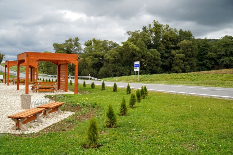 Kraj s podporou eurofondov zmodernizoval cestu Janovce - Kľušov - PSK